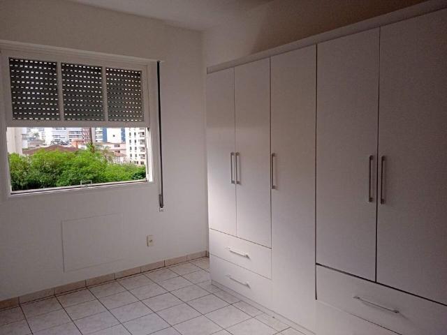 Apartamento para locação no Embaré!