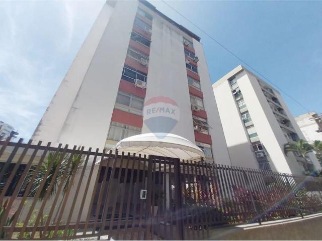 Apartamento para locação no Jardim Apipema. Excelente 1/4, sala, cozinha, banheiro, 1 vaga de garagem e portaria 24h