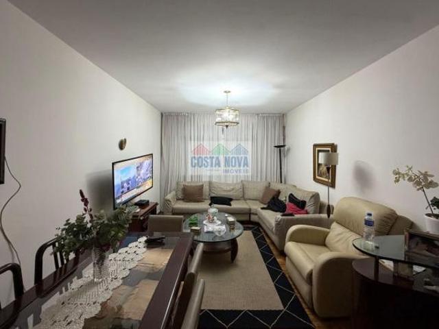 Apartamento para reforma total, excelente localização, Santa Cecília