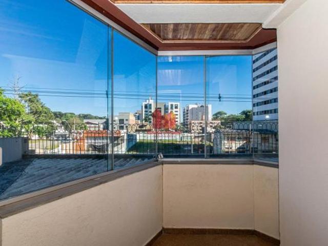 Apartamento para retrofit à venda no Bacacheri!