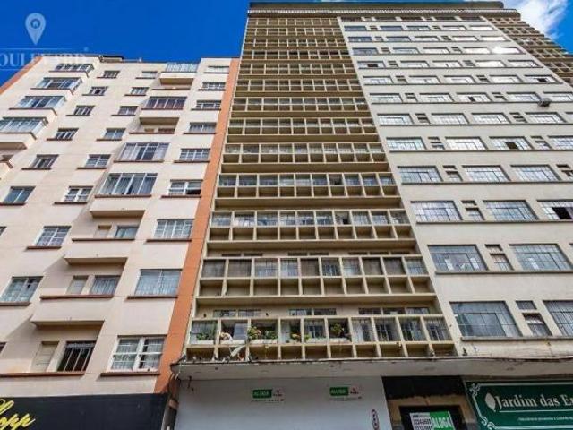 Apartamento para retrofit com 04 dormitórios à venda com 120m² no Ed. José Correia de Freitas por R$