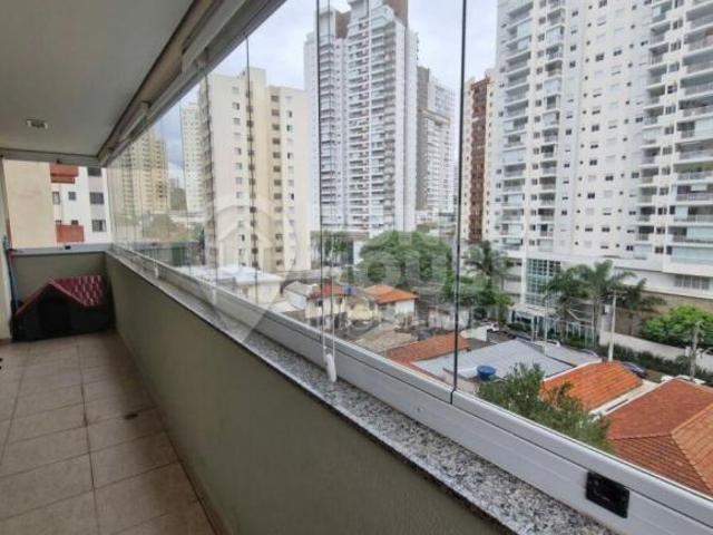 Apartamento para venda na Chácara Inglesa com 2 dormitórios, 1 suíte e 2 vagas