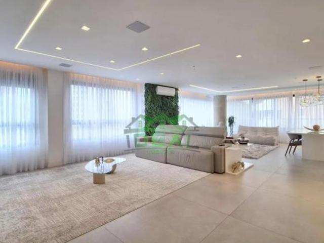 Apartamento para Venda no Alto da Lapa, 3 Suítes, 4 Vagas e 230m²