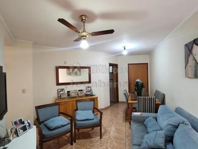 Apartamento para venda no bairro Jardim Urano com 03 quartos