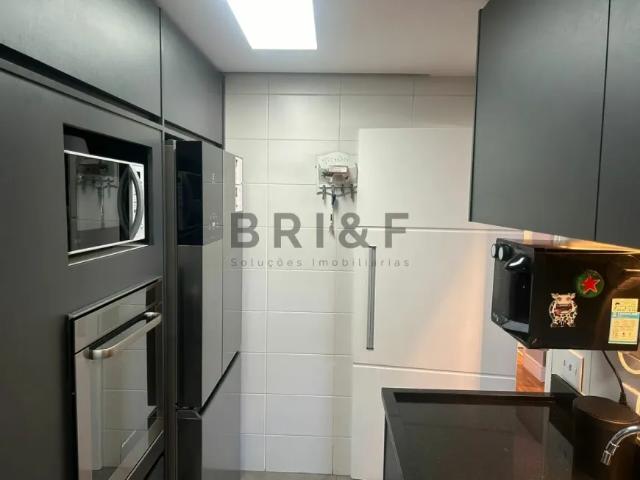 Apartamento para venda no Brooklin, 3 dormitórios e escritório, reformado churrasqueira na varanda