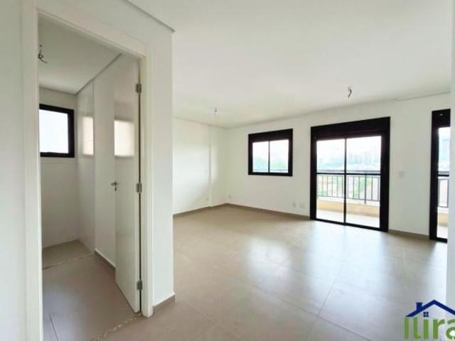 Apartamento para venda no Condomínio Fiori, em Alphaville, com 1 dormitório e 1 vaga de garagem