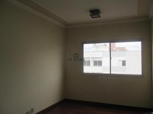 Apartamento para venda no Edifício Portal das Flores no bairro Caxambú em Piracicaba/SP