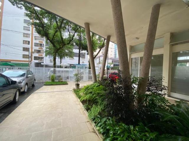 Apartamento para venda no Gonzaga, 1 vaga demarcada, 3 dormitórios 1 suíte, elevador, vista mar