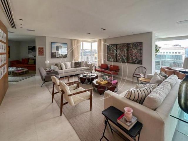 Apartamento para VENDA, no ITAIM, 337 M úteis, Rua Tranquila!