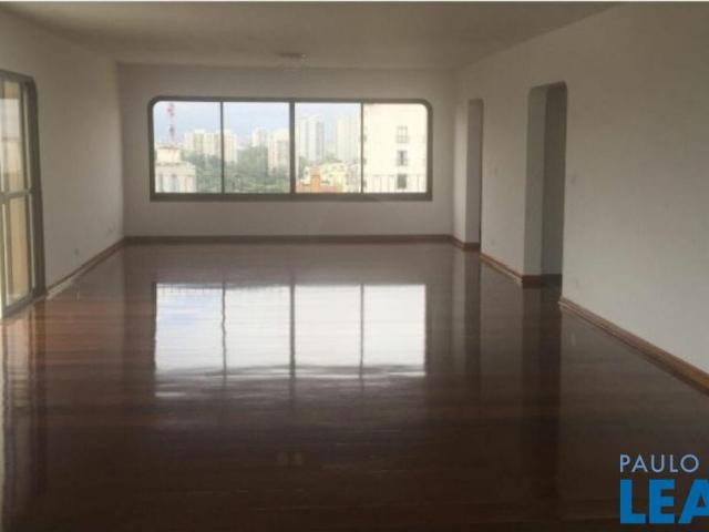 Apartamento para Venda ou Locação em Alto Da Boa Vista, São Paulo, SP
