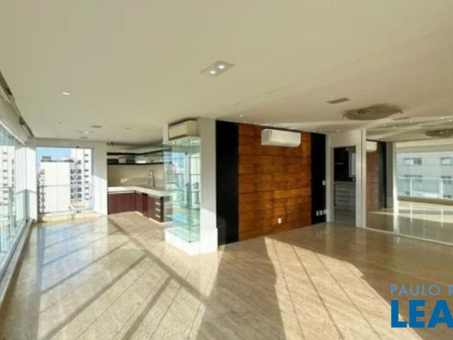 Apartamento para Venda ou Locação em Campo Belo, São Paulo, SP