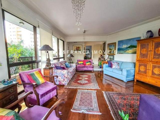 APARTAMENTO PARA VENDA CAMPO BELO 200 m2 | 3 Suites | 5 Banheiros | 3 Vagas + Depósito
