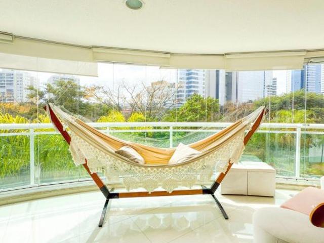 Apartamento para Venda com 4 Quartos no Madison
