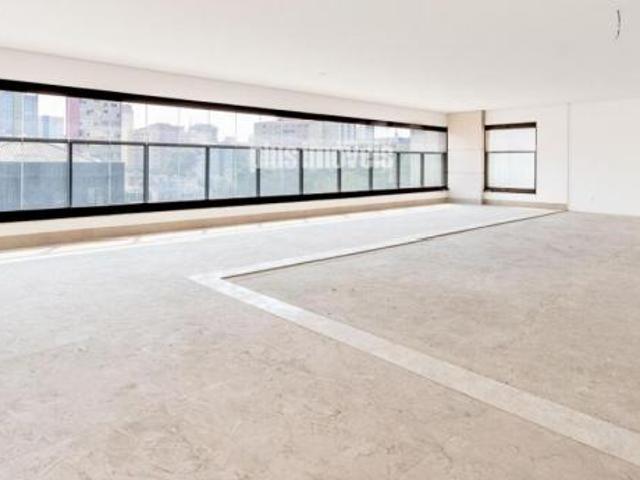 Apartamento para venda com 4 quartos, sendo 4 suítes, 310m²