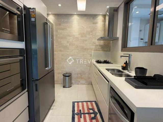 Apartamento para venda com 5 quartos, 4 banheiros, 2 vaga e 167m²