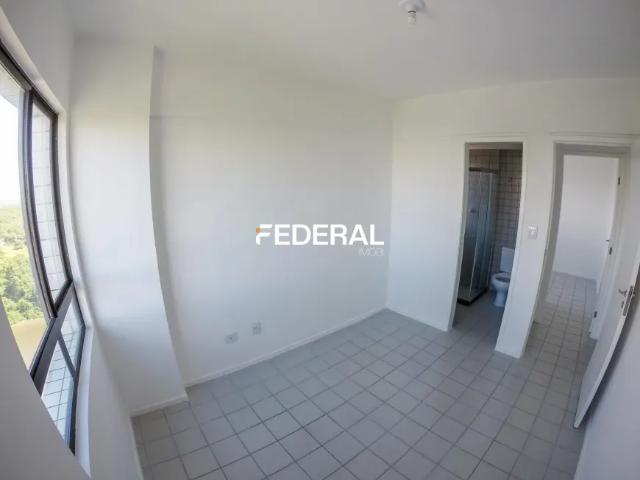 Apartamento para venda com 72 metros quadrados com 3 quartos em Pina Recife PE