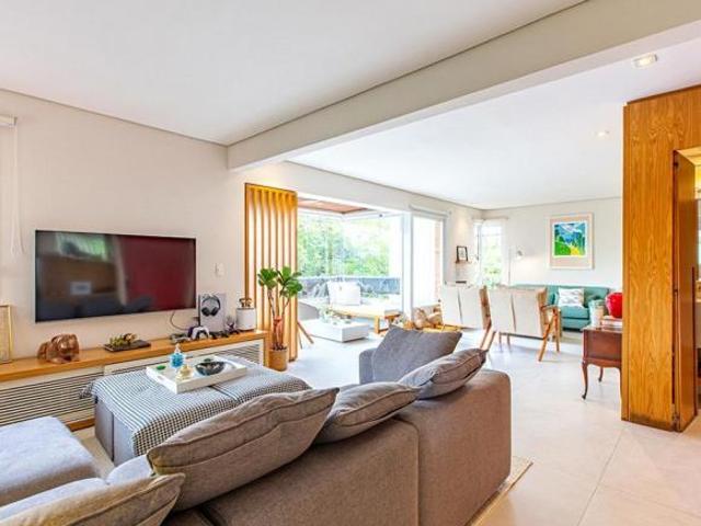 Apartamento para venda com 150 m², 3 dormitórios, 3 vagas na Vila Madalena SP