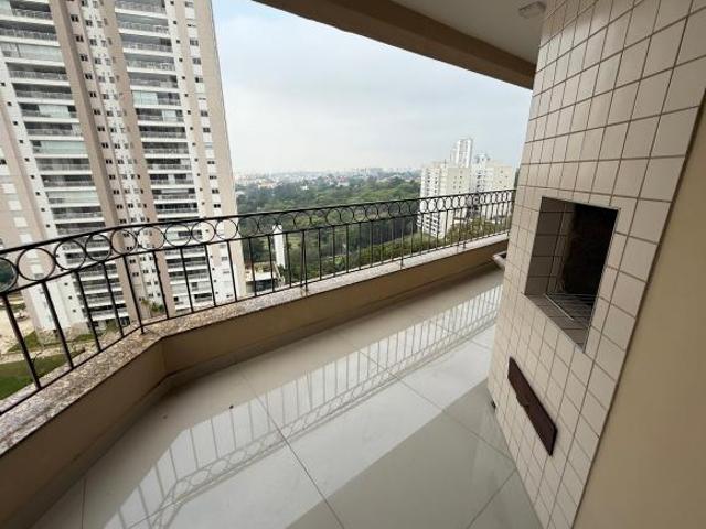 Apartamento para venda com 150m², 3 quartos e 4 vagas