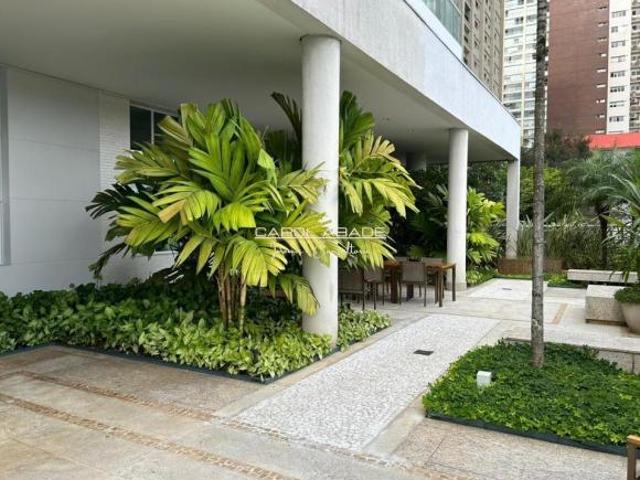 Apartamento para venda com 185 metros quadrados com 3 quartos em Campo Belo Sã