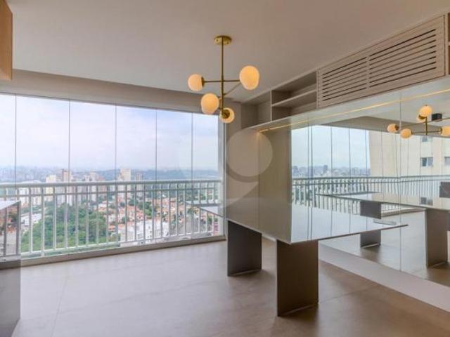 Apartamento para Venda com 190 m², 3 suítes, 3 vagas na Vila Madalena SP