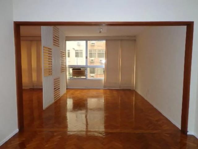 Apartamento para venda com 202 metros quadrados com 3 quartos em Copacabana Rio de Janeiro RJ