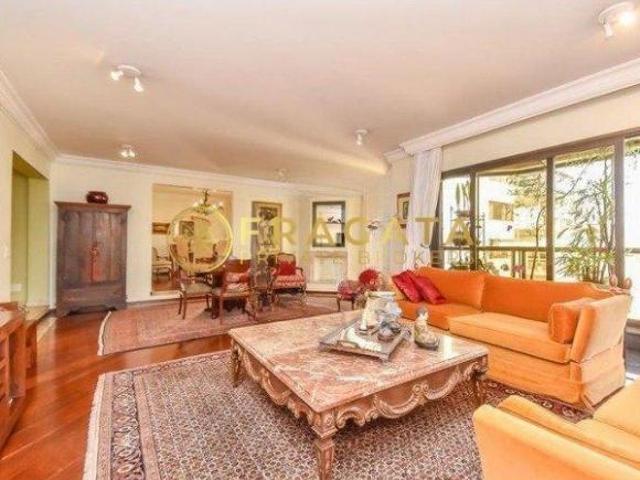 Apartamento para venda com 262m², 4 suítes e 4 vagas Higienópolis/ SP