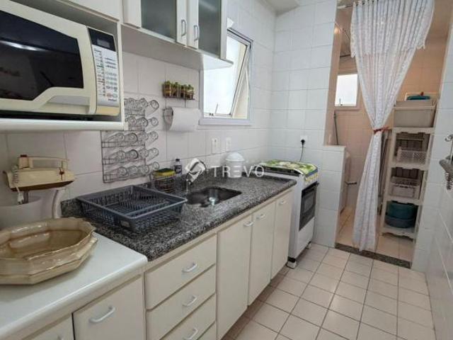 Apartamento para Venda com 2 quartos, 2 banheiros, 1 vaga e 76m²