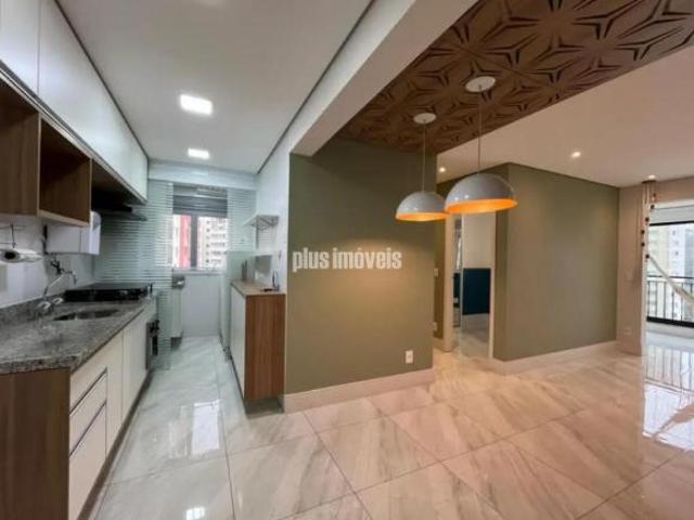 Apartamento para venda com 2 quartos, sendo 1 suíte, 65m²