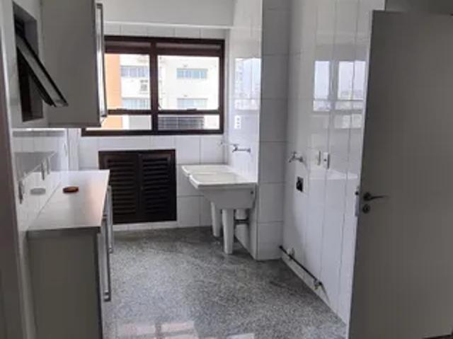 Apartamento para venda com 374 metros quadrados com 4 suites