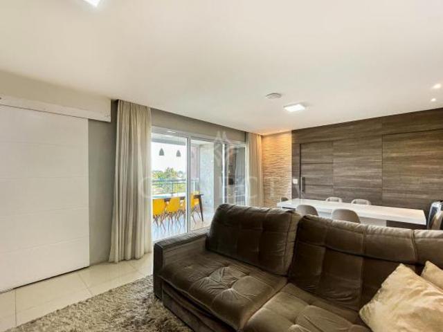 Apartamento para Venda com 3 Quartos no More