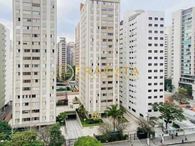 Apartamento para venda com 3 quartos, sendo 2 suítes, 158m² em Moema SP
