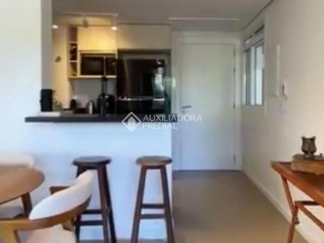 Apartamento para venda de 1 dormitório com garagem