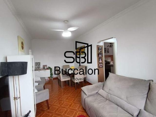 Apartamento para venda de 2 dormitórios no Embaré