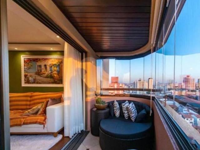 Apartamento para venda e aluguel em Vila Assunção de 172.00m² com 4 Quartos, 3 Suites e 2 Garagens
