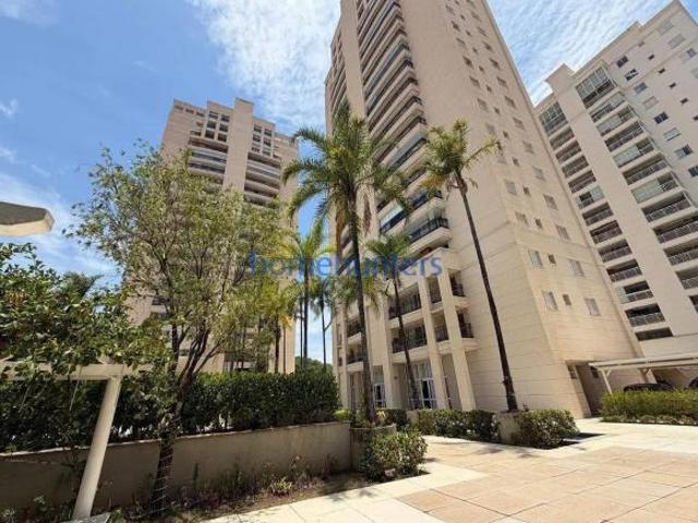 Apartamento para venda e aluguel em Vila Brandina de 254.00m² com 4 Quartos, 4 Suites e 4 Garagens
