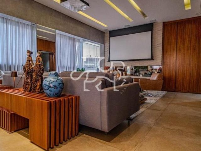 Apartamento para venda e aluguel em Brooklin de 380.00m² com 3 Quartos, 3 Suites e 5 Garagens
