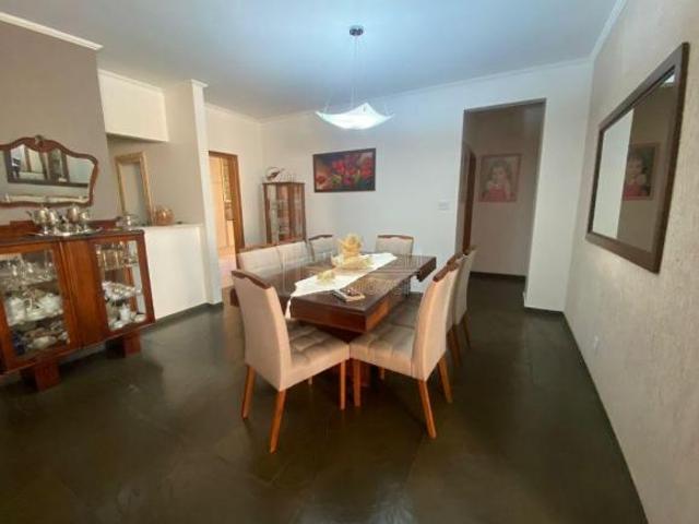 Apartamento para venda e aluguel em Centro de 181.00m² com 3 Quartos, 1 Suite e 2 Garagens