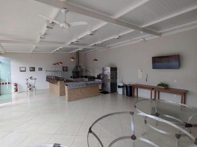 Apartamento para venda e aluguel em Centro de 192.00m² com 3 Quartos, 1 Suite e 2 Garagens