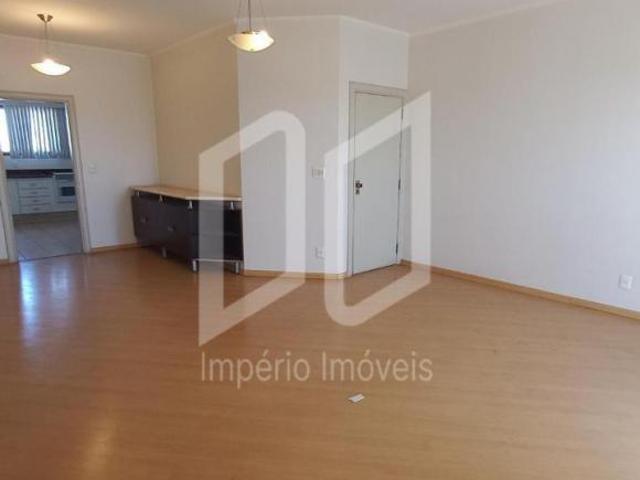 Apartamento para venda e aluguel em Centro de 254.00m² com 3 Quartos, 1 Suite e 2 Garagens
