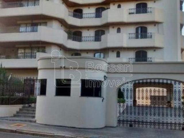 Apartamento para venda e aluguel em Centro de 362.00m² com 4 Quartos, 4 Suites e 3 Garagens