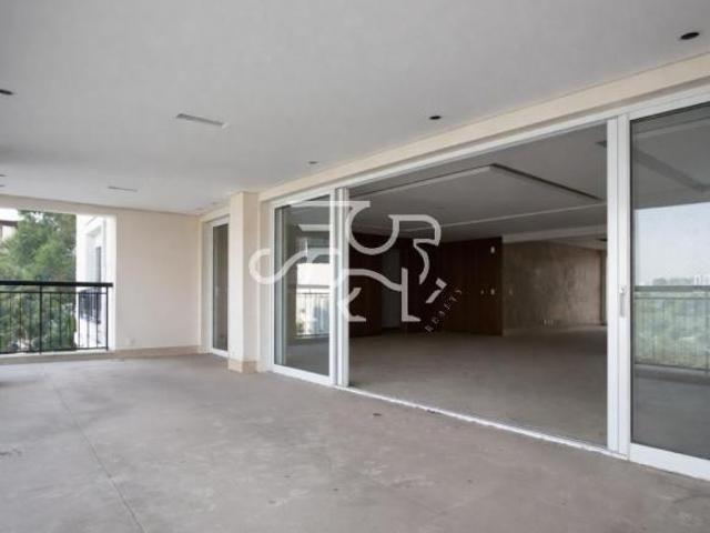 Apartamento para venda e aluguel em Jardim Vitória Régia de 356.00m² com 5 Quartos, 5 Suites e 5 Gar