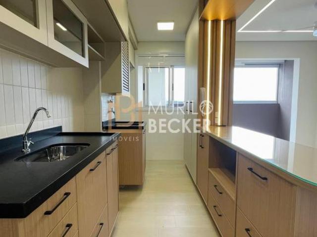 Apartamento para Venda e Locação no bairro Urbanova 3 dormitórios 2 vagas