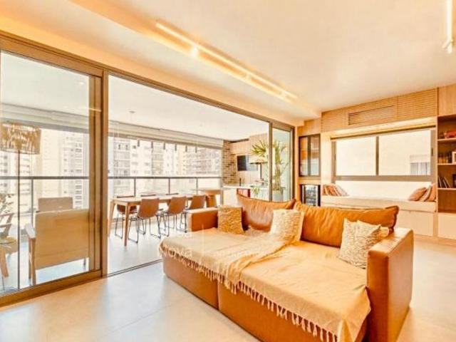 Apartamento para Venda e locação no Brooklin, com 141m2, 3 Suítes, 2 Vagas São Paulo SP