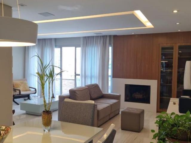 Apartamento para venda e locação em Moema com 4 quartos, sendo 4 suítes, 178m²
