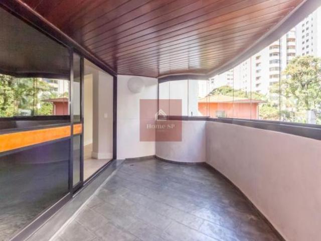 Apartamento para venda e locação em Moema com 4 quartos, sendo 4 suítes, 198m²