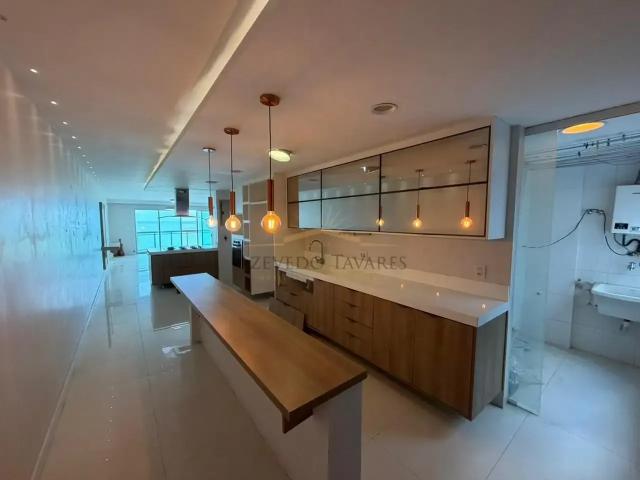 Apartamento para Venda em Macaé/RJ Cavaleiros 3 Quartos