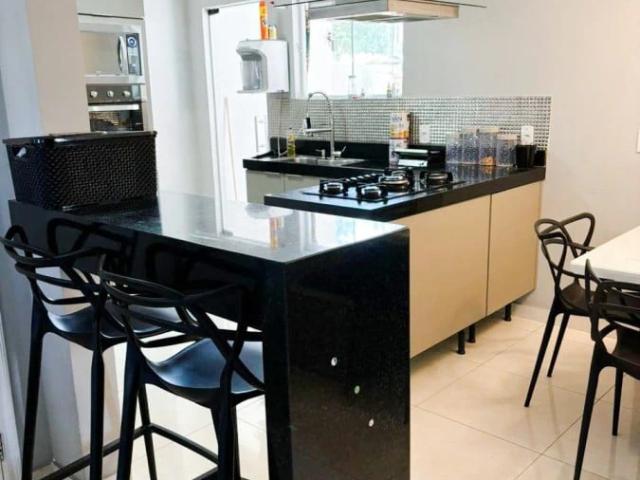 Apartamento para Venda em Macaé/RJ Cancela Preta 3 Quartos