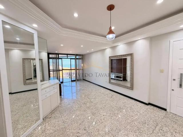 Apartamento para Venda em Macaé/RJ Imbetiba 3 Quartos
