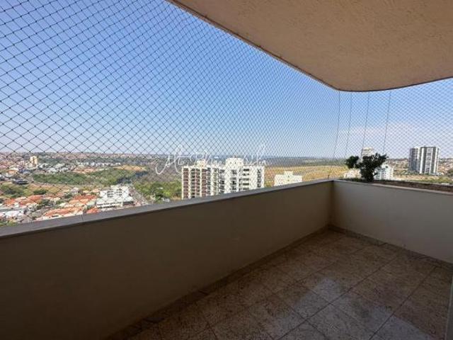 Apartamento para Venda em Marília, Condomínio Edifício Primavera, 4 dormitórios, 1 suíte, 4 banheiro