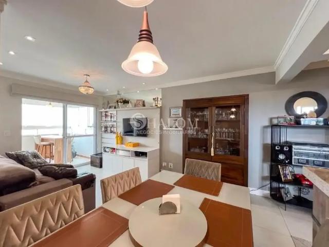 Apartamento para Venda em Maringá/PR Vila Cleópatra 3 Quartos